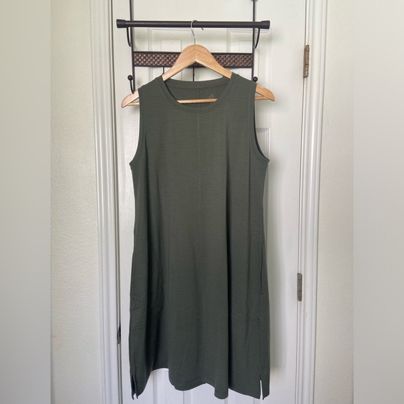 Woolx | Dresses | Woolx Clara Sage Green Dress With Pockets Large ...